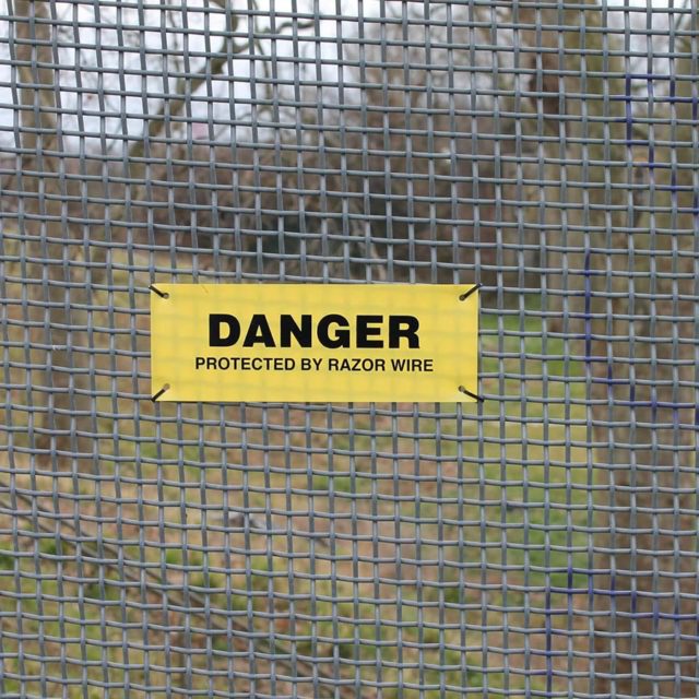 ArmaWeave® Self Raking Woven Mesh | Zaun