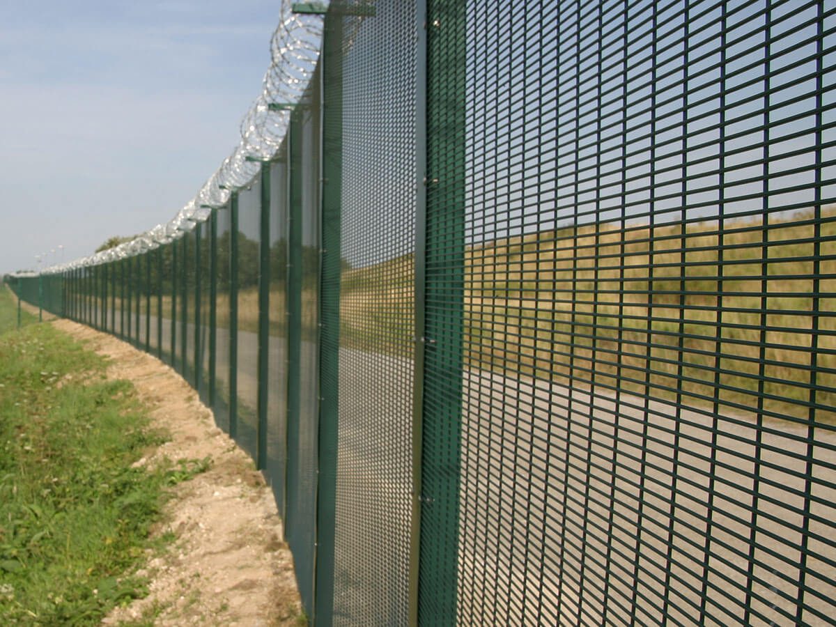 SR1 Fence HiSec | SR Rated Security Fencing | Zaun Ltd